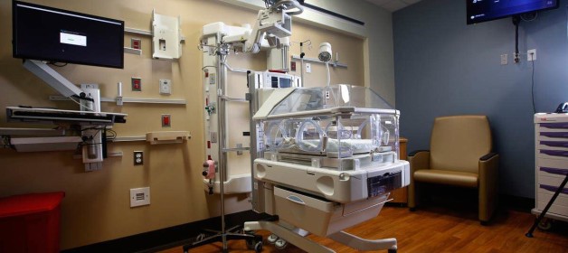 Technology in the NICU: What to Look For - Brave Beginnings